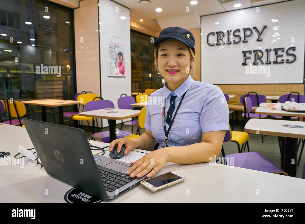 Fast food staff manager hi-res stock photography and images - Alamy