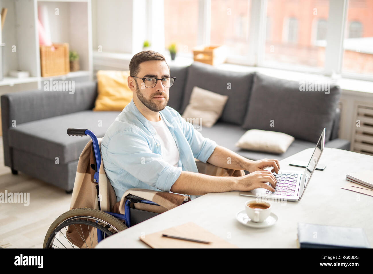 Man networking in office Stock Photo - Alamy