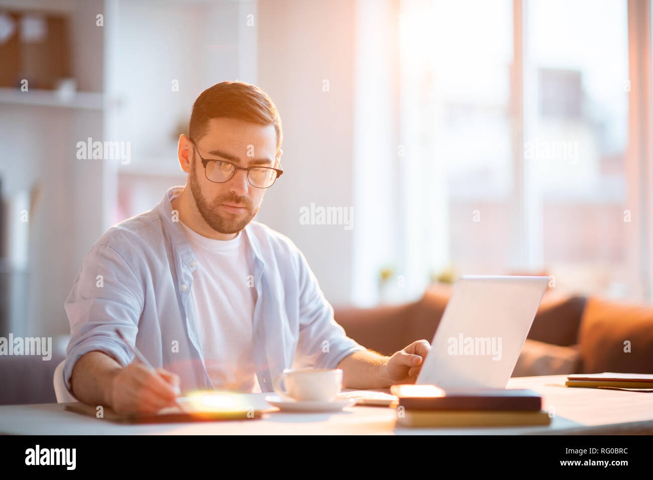 Contemporary organization hi-res stock photography and images - Alamy