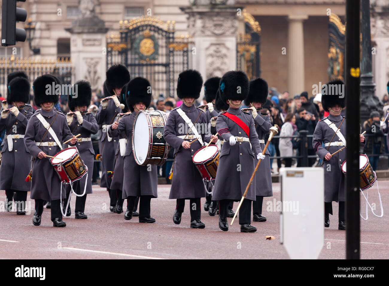 Buckingham Palace Irish Guards High Resolution Stock Photography and ...