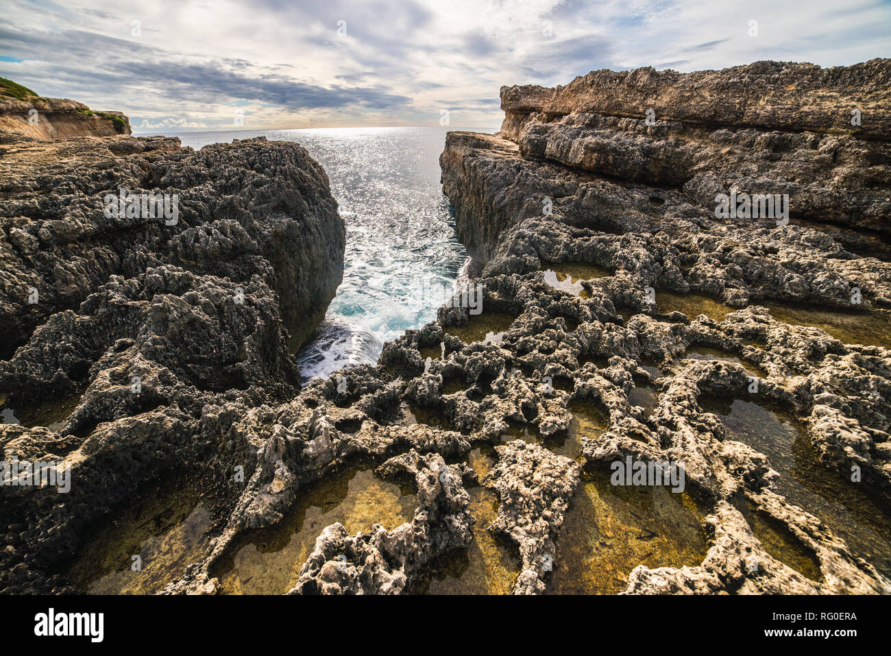 Majorca beach sea blue cala moro hi-res stock photography and images ...
