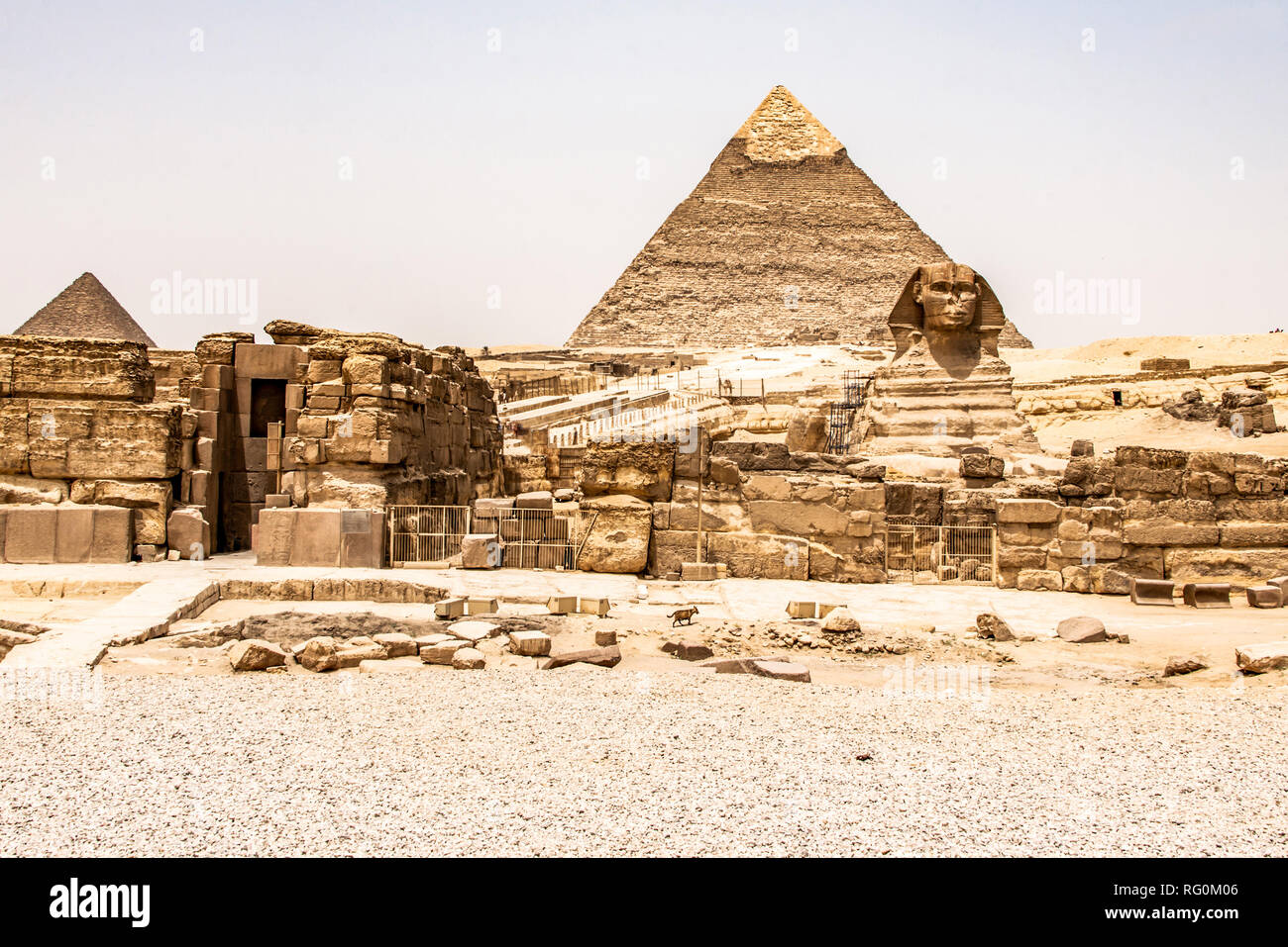 Egyptian Great Sphinx full body portrait head,with pyramids of Giza ...