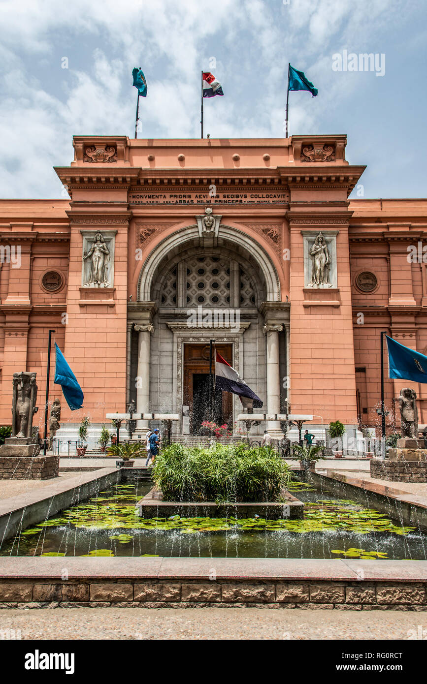 CAIRO, EGYPT - 25.05.2019 Exterior of the Egyptian Museum Antiquities ...