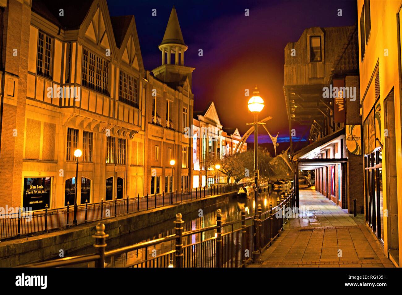 Lamplight hi-res stock photography and images - Alamy