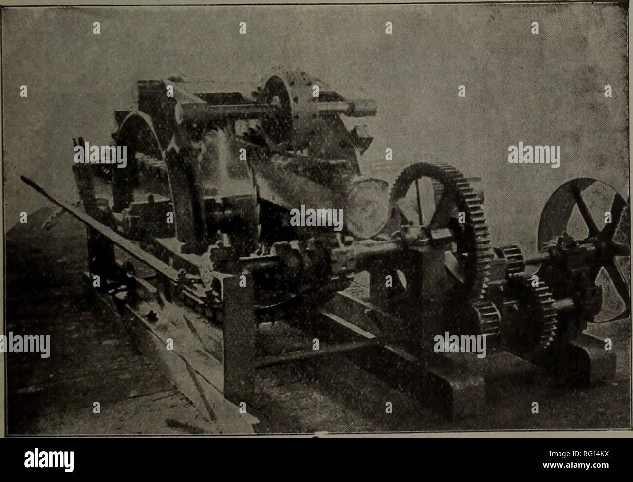 Circular saw question hi-res stock photography and images - Alamy
