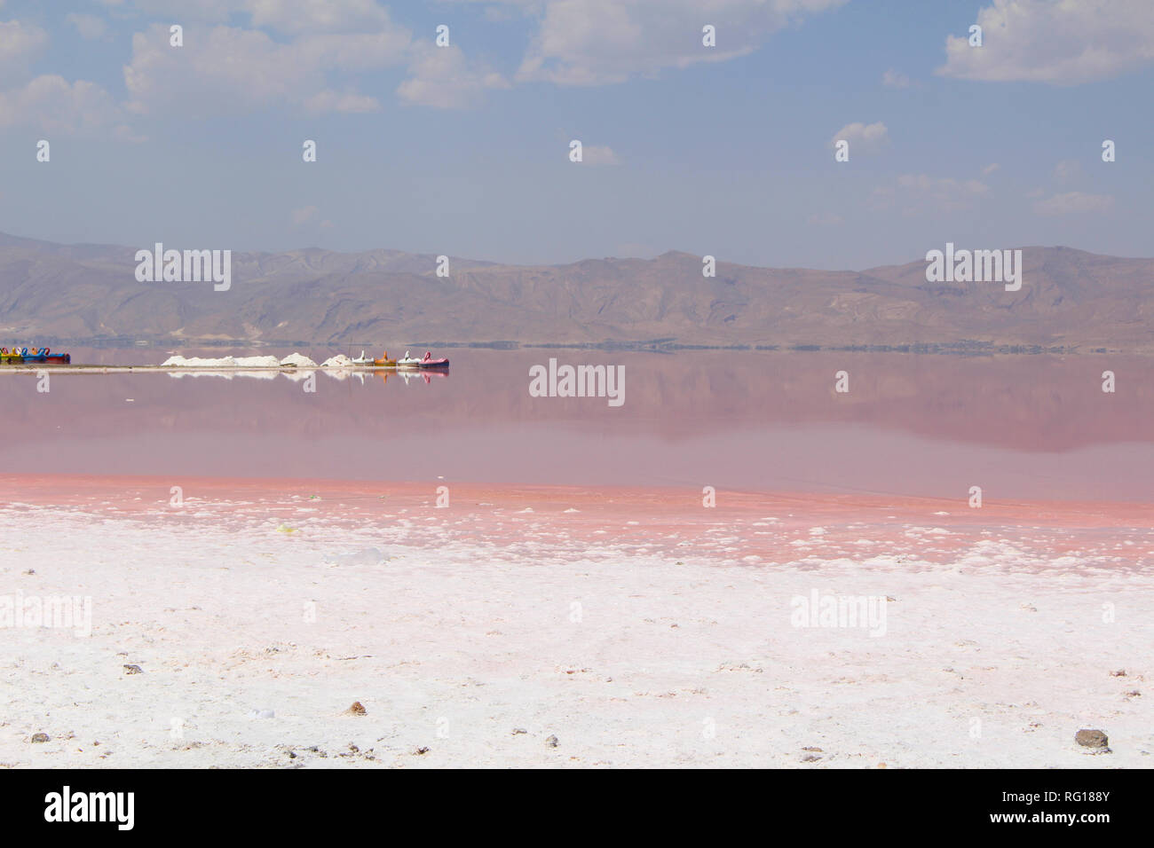 Pink maharlu lake hi-res stock photography and images - Alamy