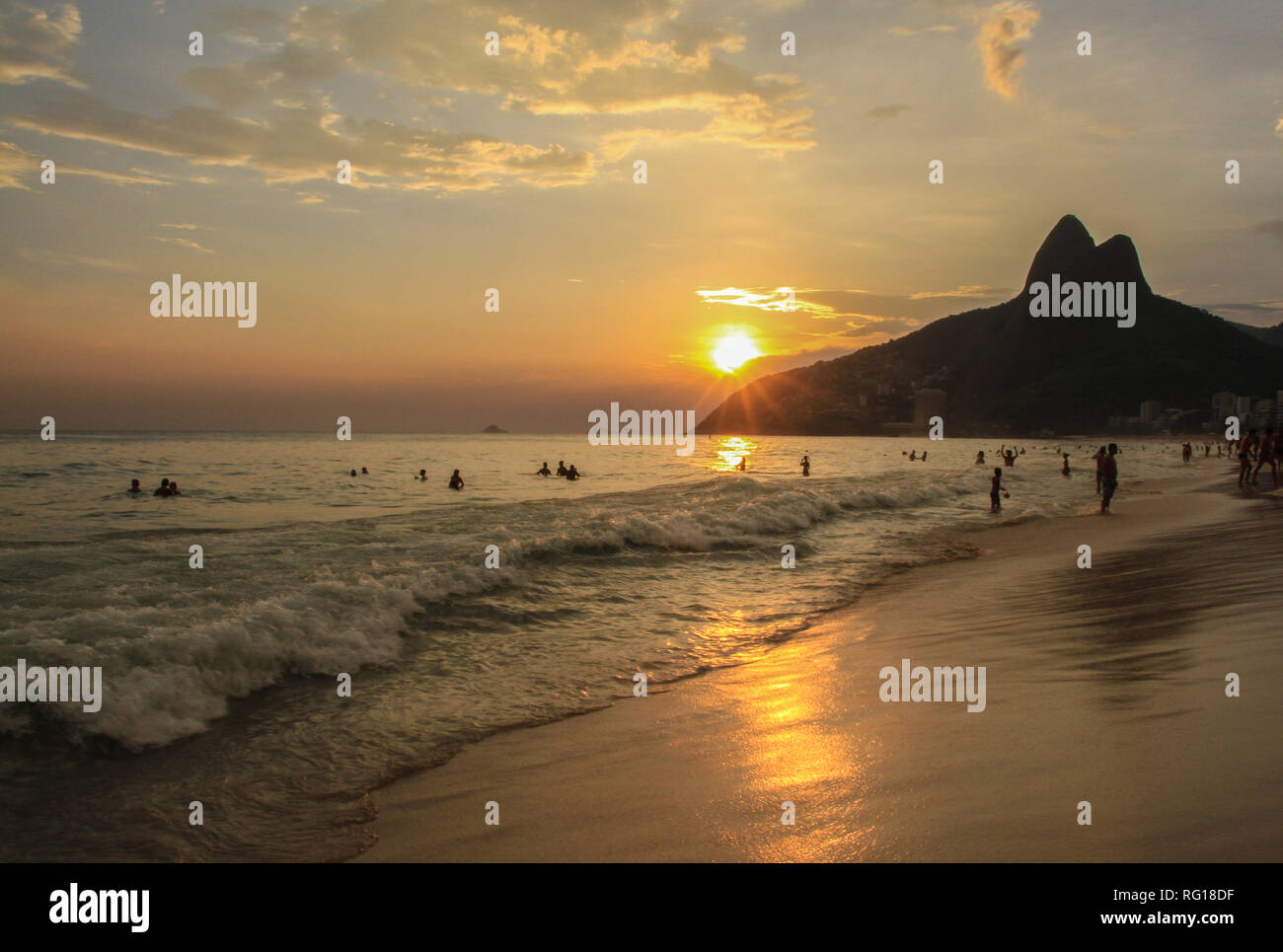 Ipanema beach sunset hi-res stock photography and images - Alamy