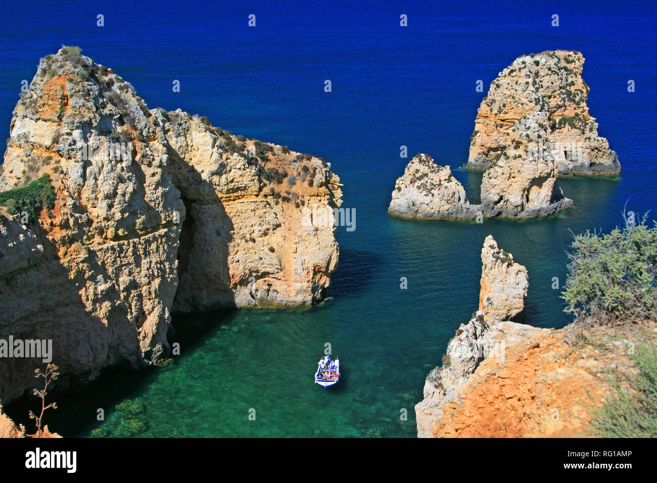 Algarve landscape water hi-res stock photography and images - Alamy