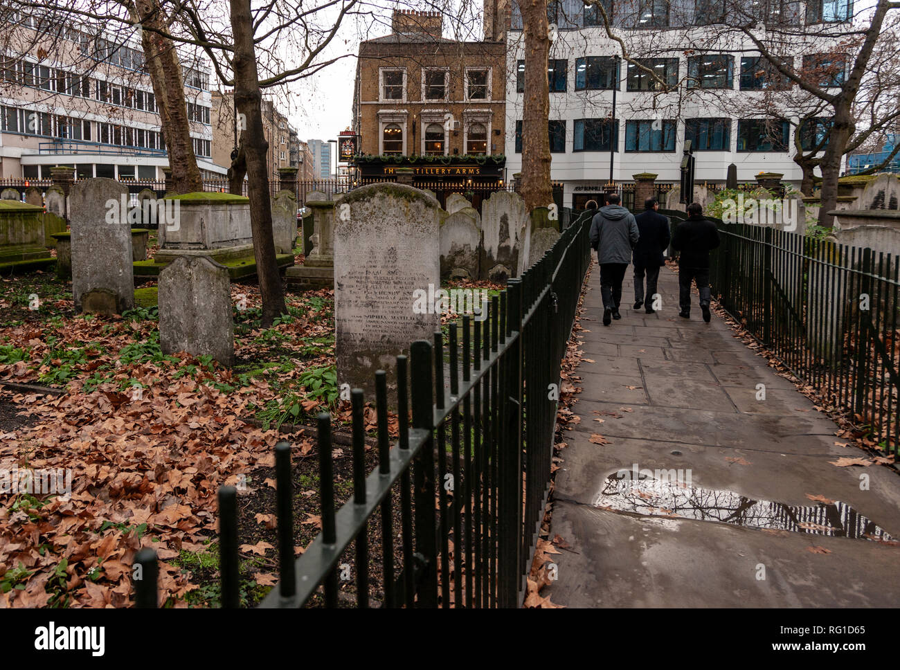 Bunhill fields cemetery hi-res stock photography and images - Alamy