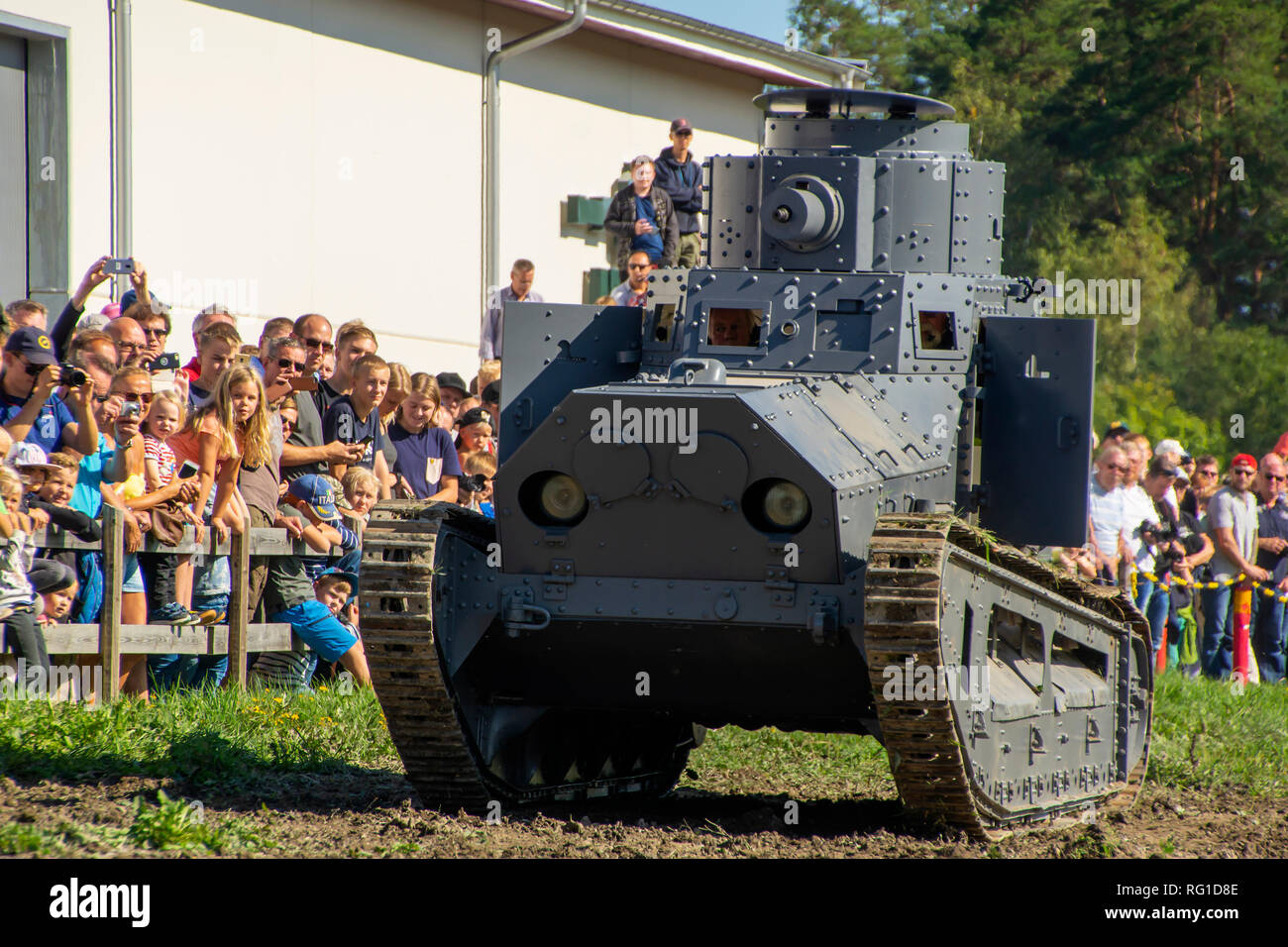 Classic military tank truck hi-res stock photography and images - Alamy