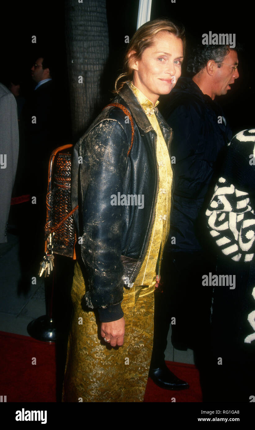 BEVERLY HILLS, CA - NOVEMBER 22: Model Lauren Hutton attends 20th ...