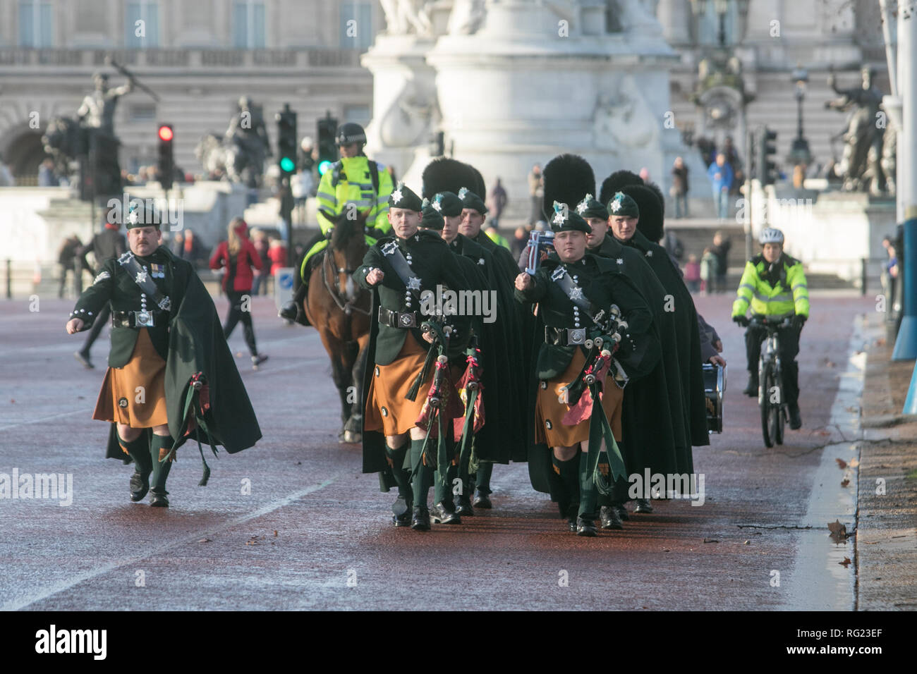Band of the royal irish regiment hi-res stock photography and images ...