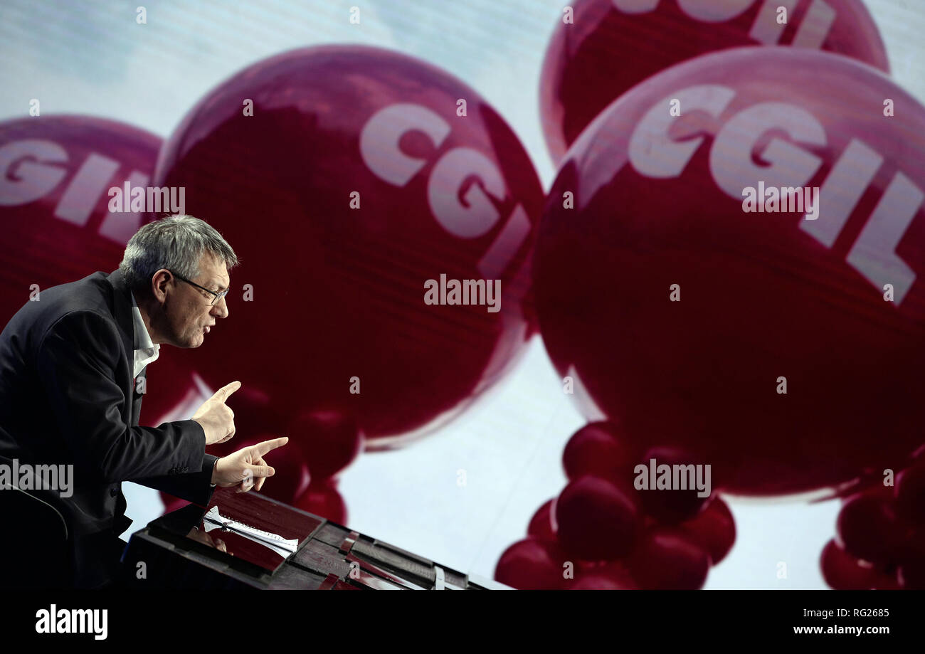 Foto Fabio Cimaglia / LaPresse 27-01-2019 Roma Politica Maurizio ...