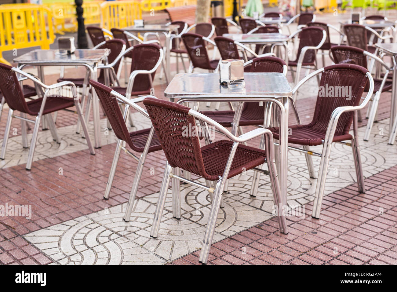 Cafe, coffee shop, tavern and restaurant concept - Outdoor street cafe ...