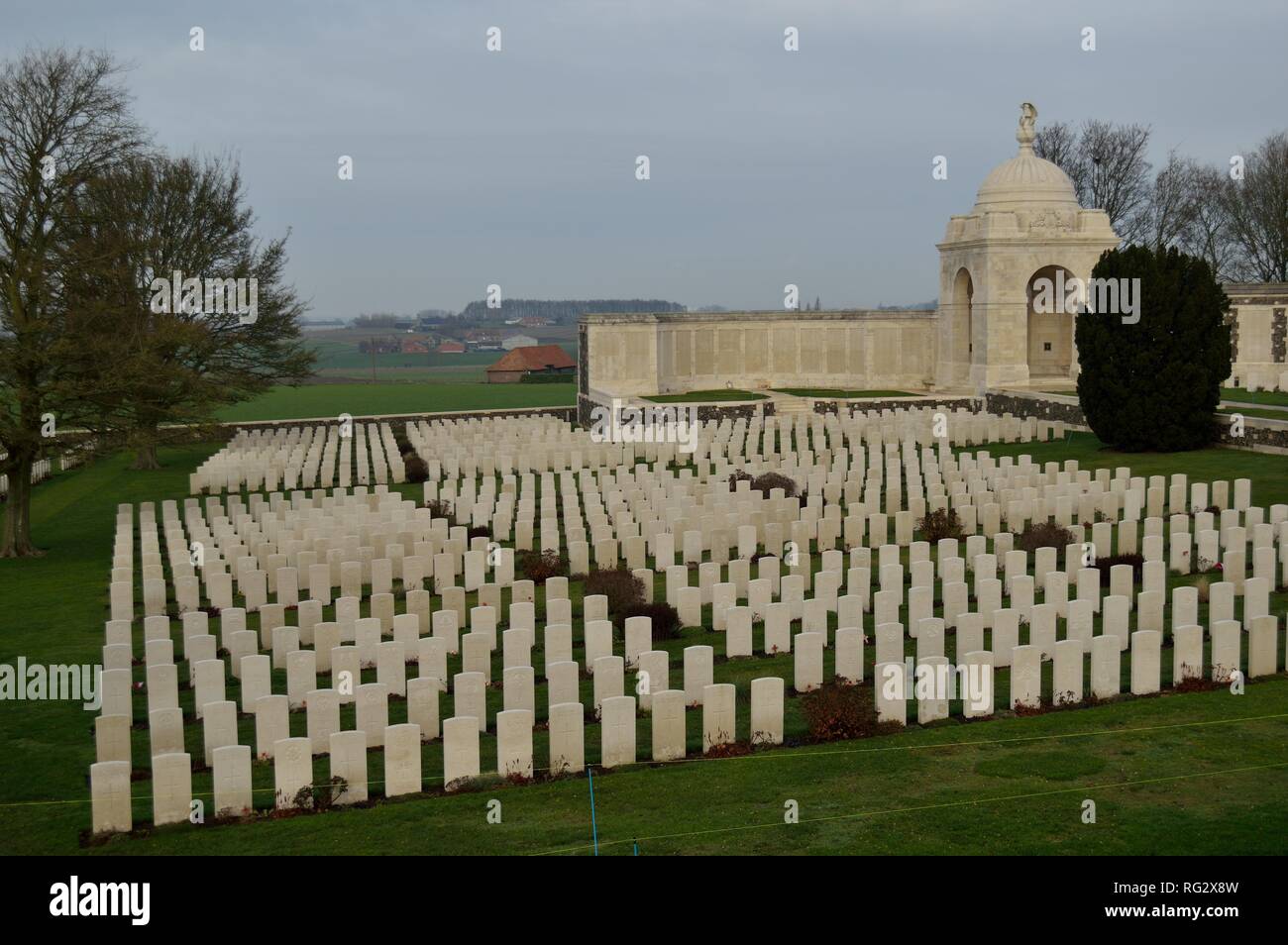 Tyne cot cemetery, Ypres Stock Photo - Alamy