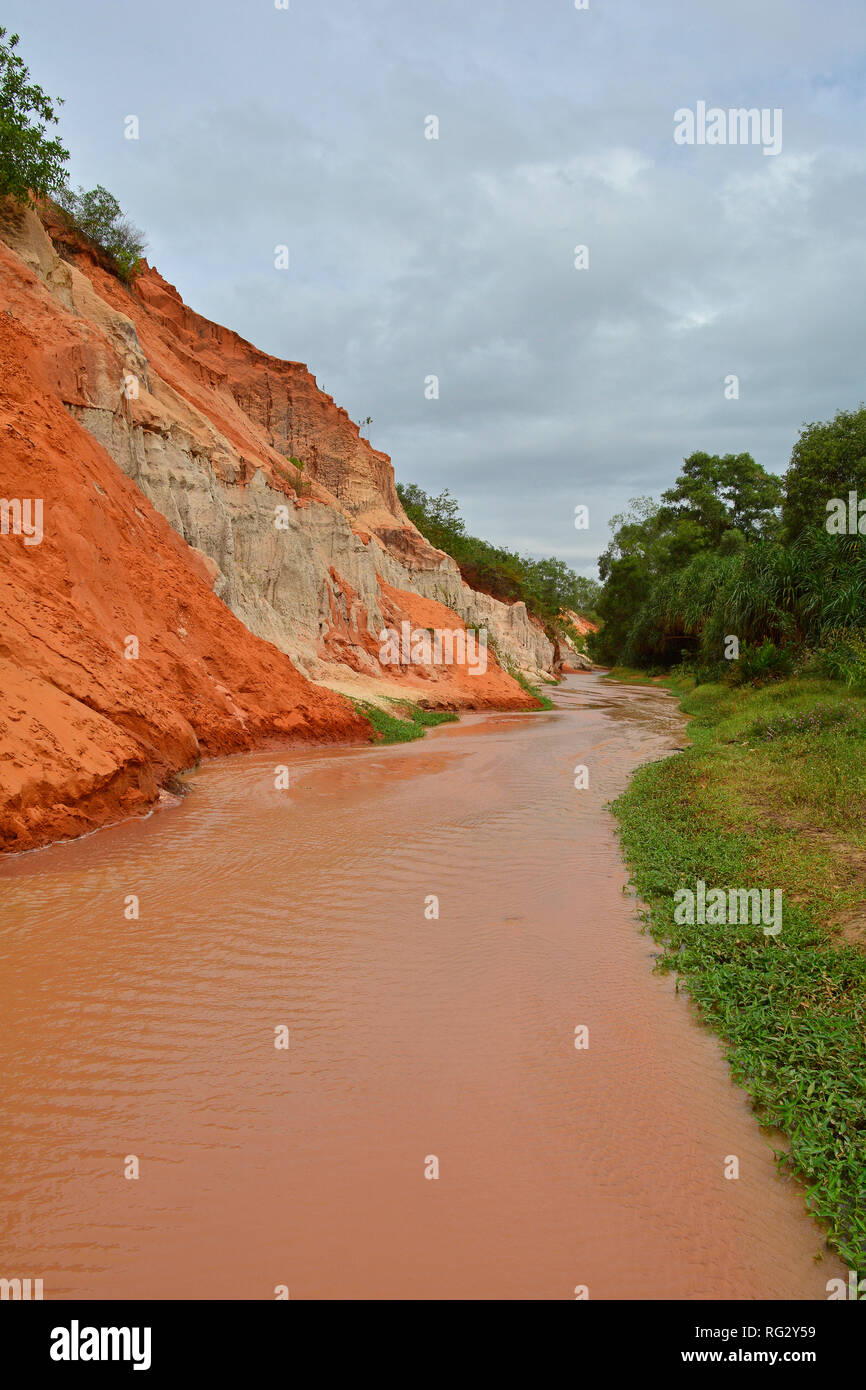 The Fairy Stream (Suoi Tien) in Mui Ne, Binh Thuan Province, Vietnam ...
