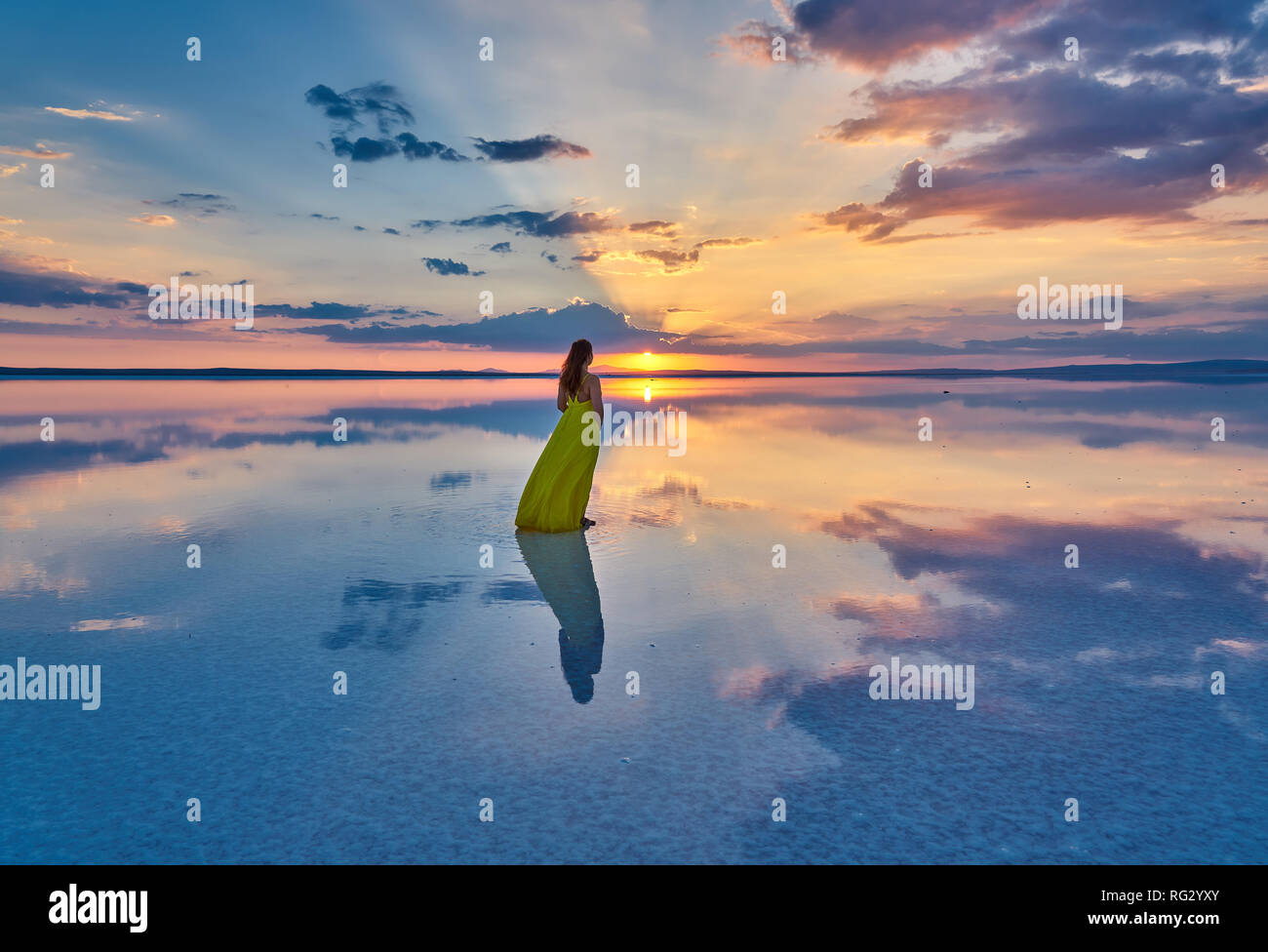 Sunset model and tourism hi-res stock photography and images - Alamy