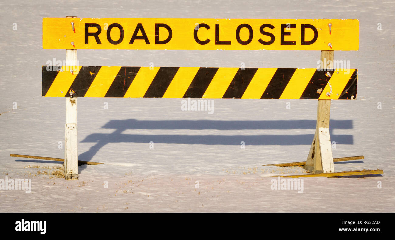 Traffic sign canada horizontal hi-res stock photography and images - Alamy