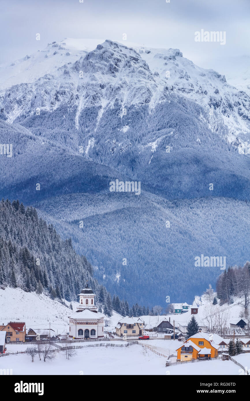 houses in Fundatica village. Brasov county, Romania Stock Photo - Alamy