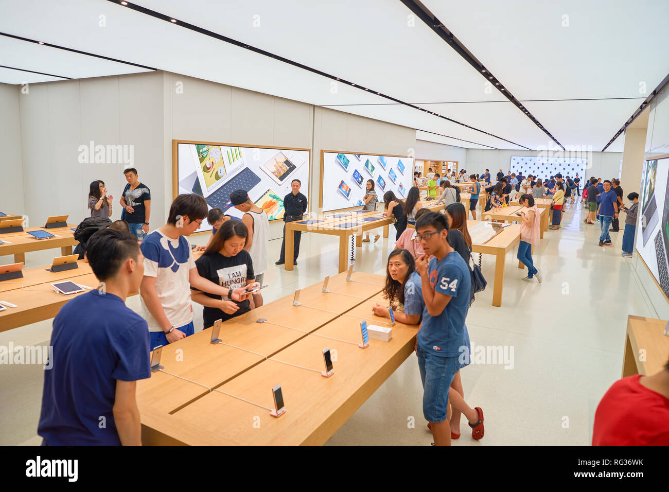 HONG KONG - CIRCA SEPTEMBER, 2016: Apple store at Hong Kong. Apple ...