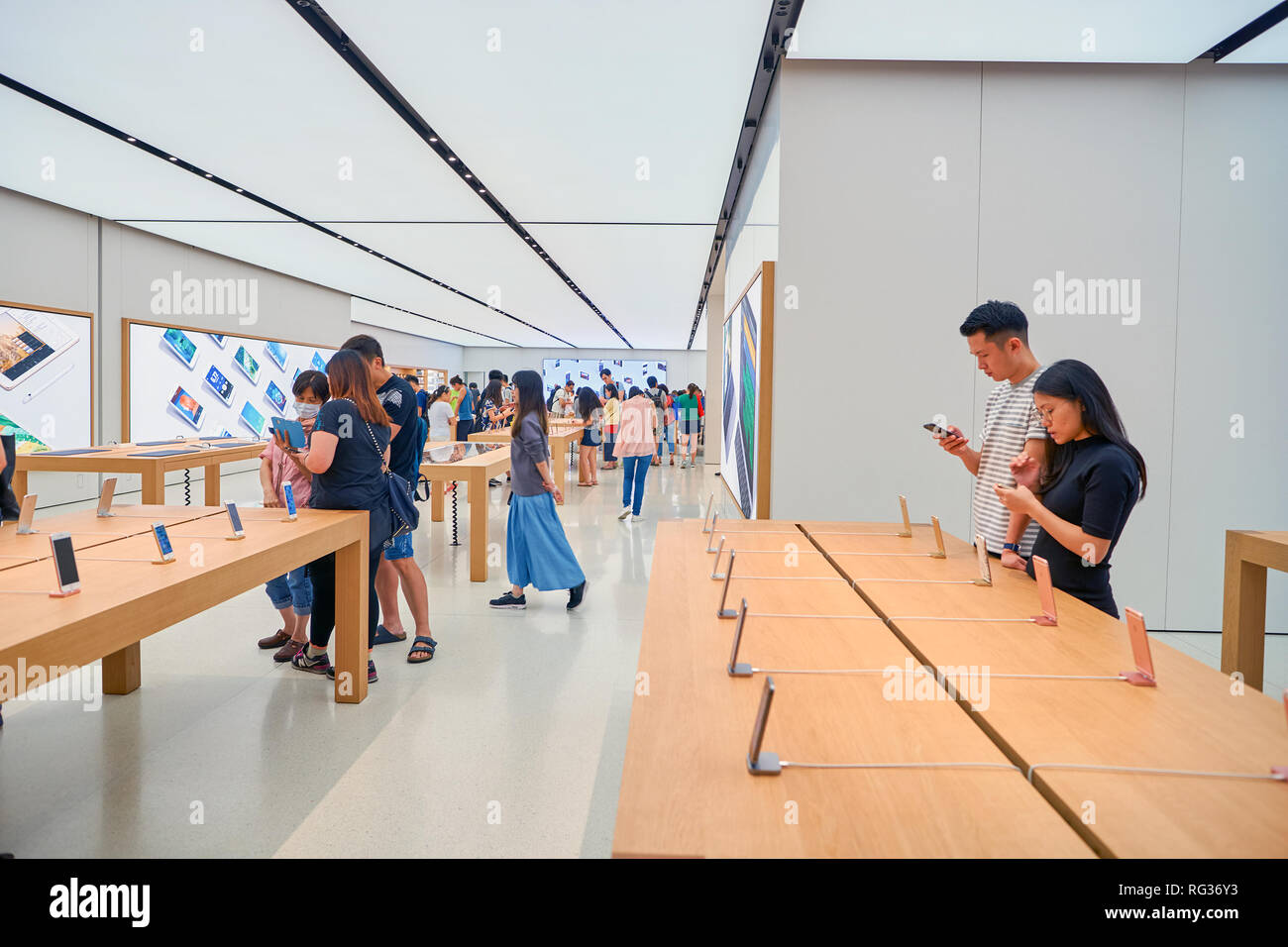 HONG KONG - CIRCA SEPTEMBER, 2016: Apple store at Hong Kong. Apple ...