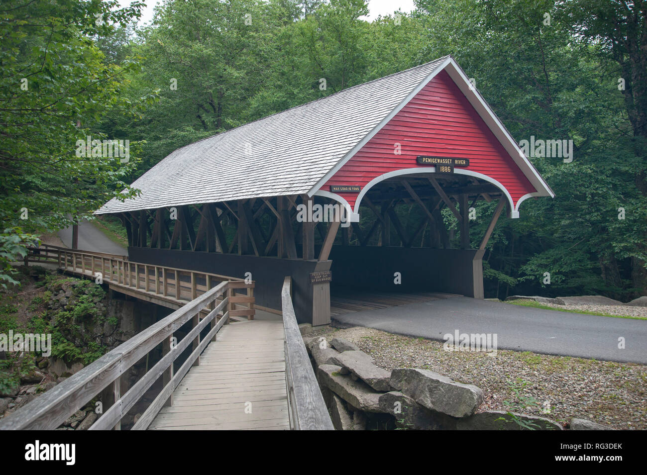 Flume gorge mount liberty hi-res stock photography and images - Alamy