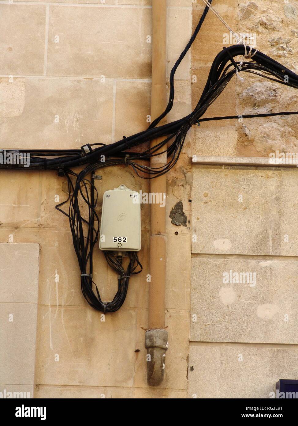 ESP, Spain, Balearic Islands, Mallorca : electrical cables at a private ...