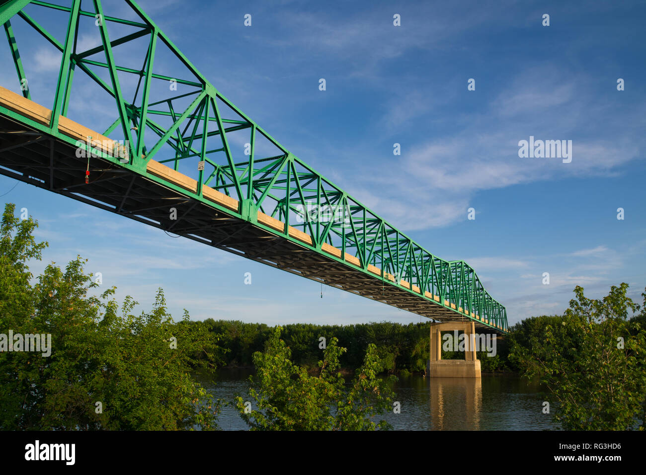IL-251 Bridge in Peru as the sun sets on the Illinois River. Peru ...