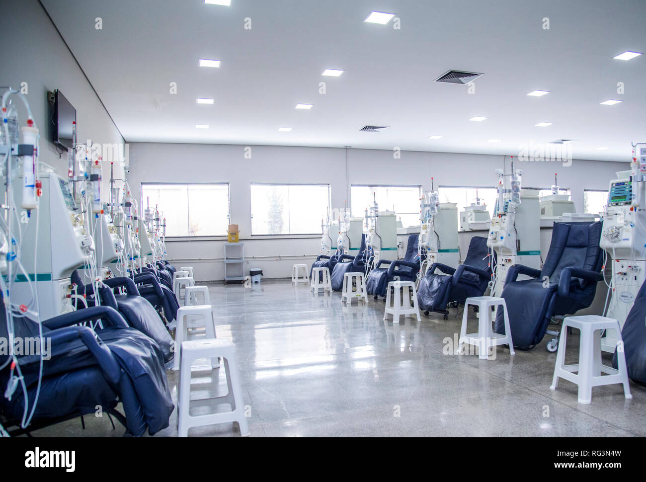 hemodialysis room equipment Stock Photo - Alamy