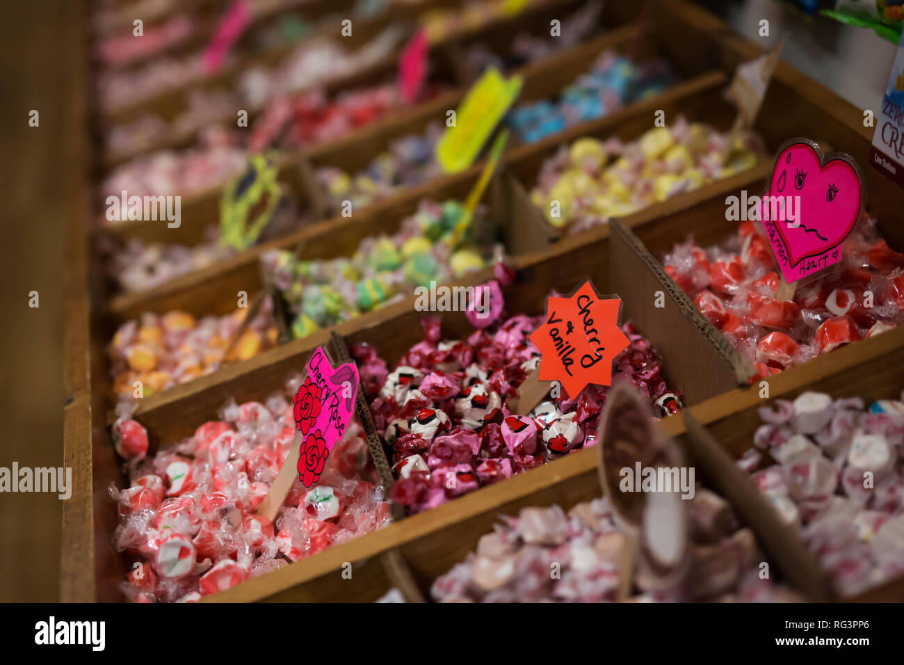 Taffy candy display hi-res stock photography and images - Alamy