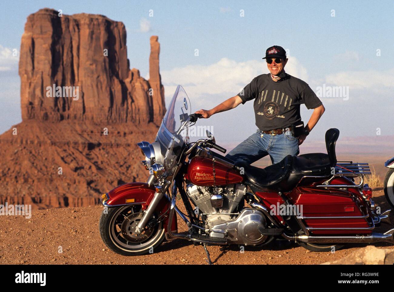 USA, United States of America, Arizona: Monument Valley, giant rock ...