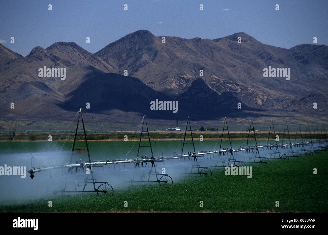 Arizona irrigation hi-res stock photography and images - Alamy