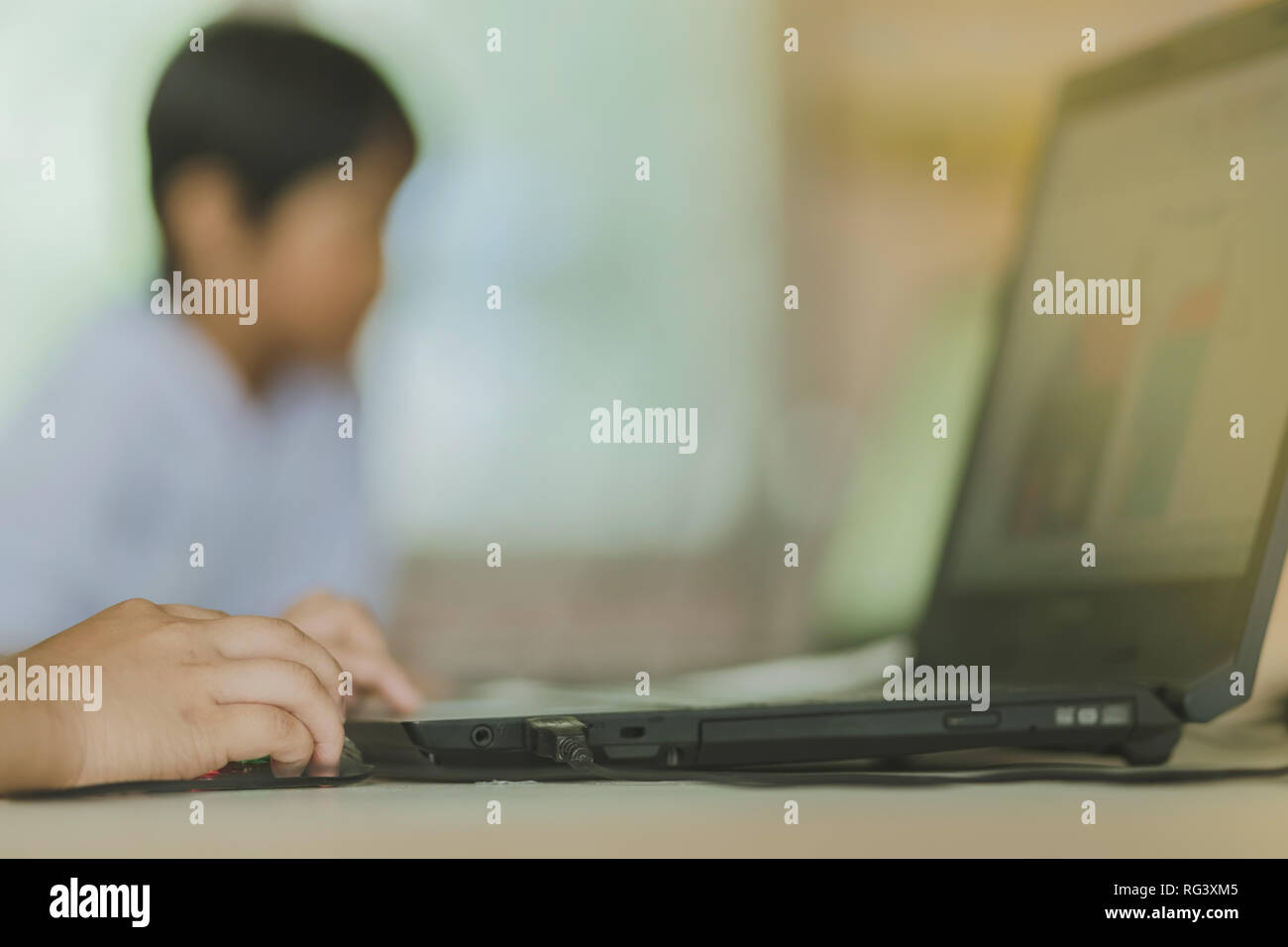 Child drawing finger computer hi-res stock photography and images - Alamy