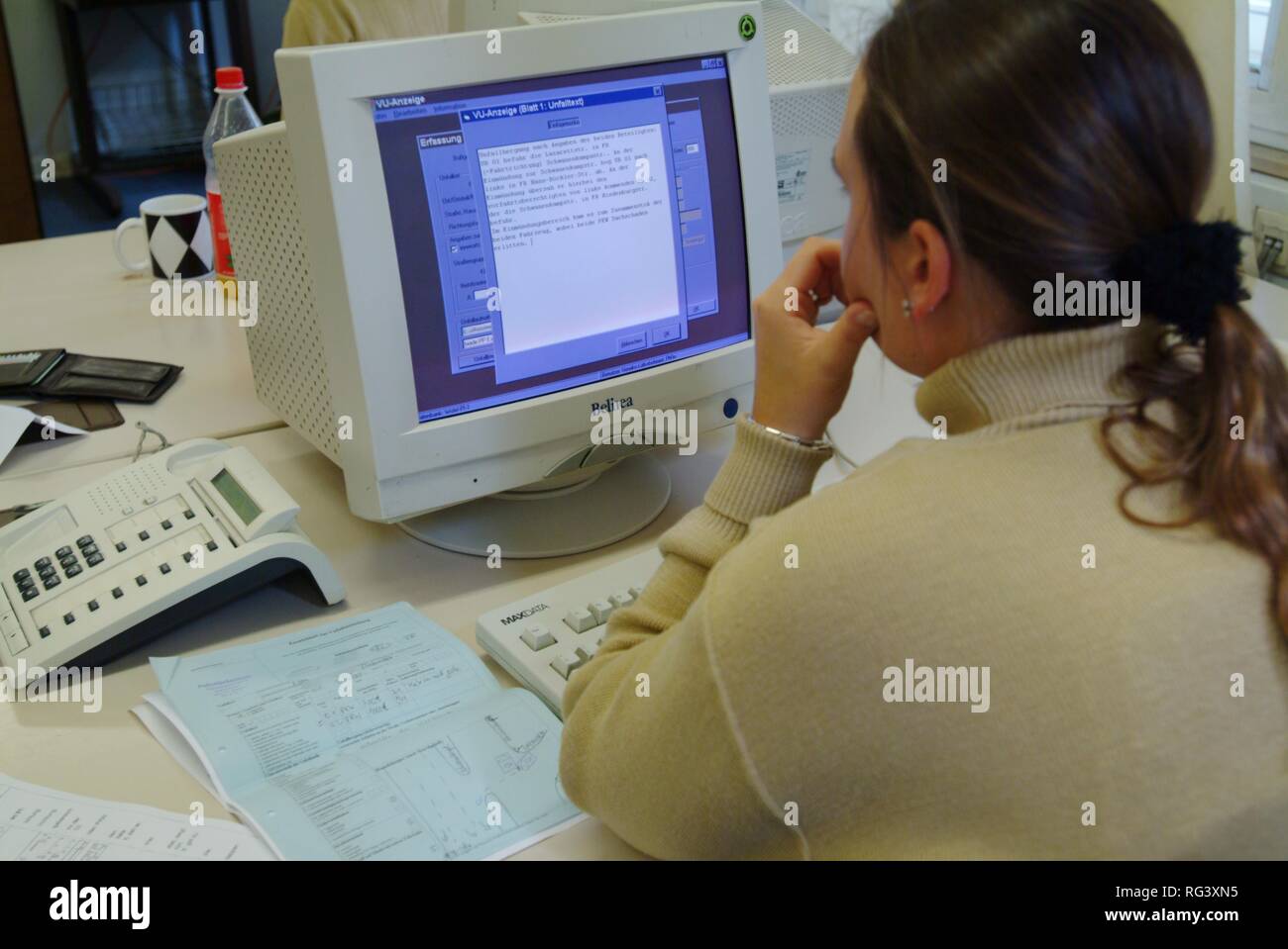 Police station computer hi-res stock photography and images - Alamy