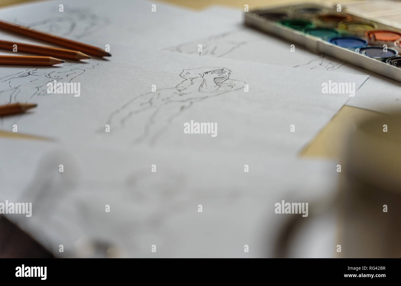 Human figures sketches hi-res stock photography and images - Alamy