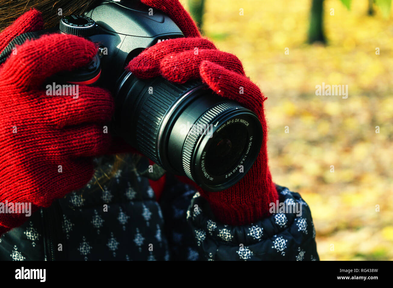 People doing something hi-res stock photography and images - Alamy