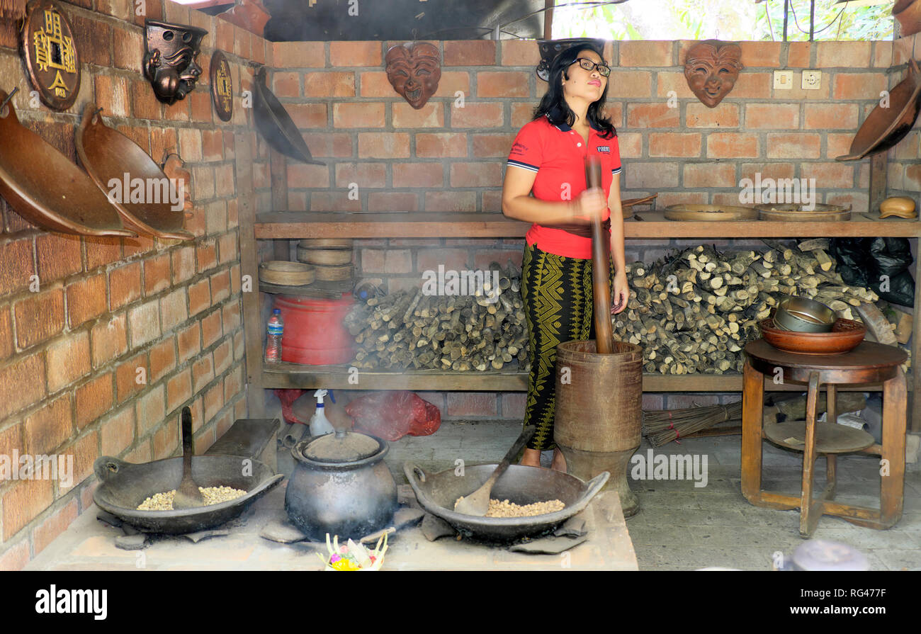 tea and coffee plantation in bali Stock Photo - Alamy