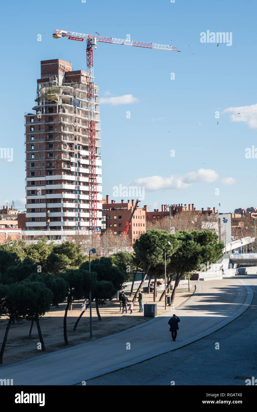 Parque madrid rio building hi-res stock photography and images - Alamy