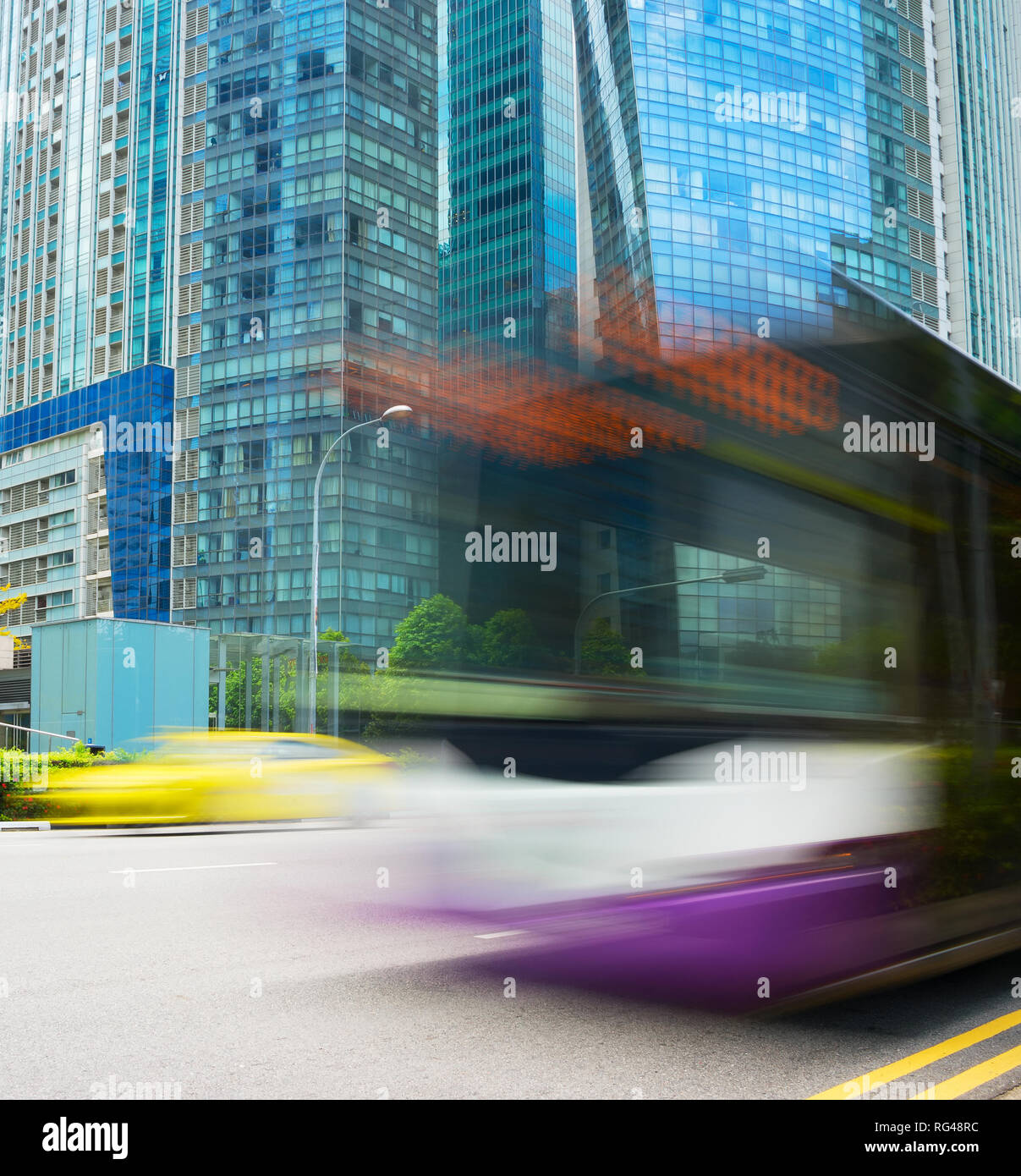 Singapore bus hi-res stock photography and images - Alamy