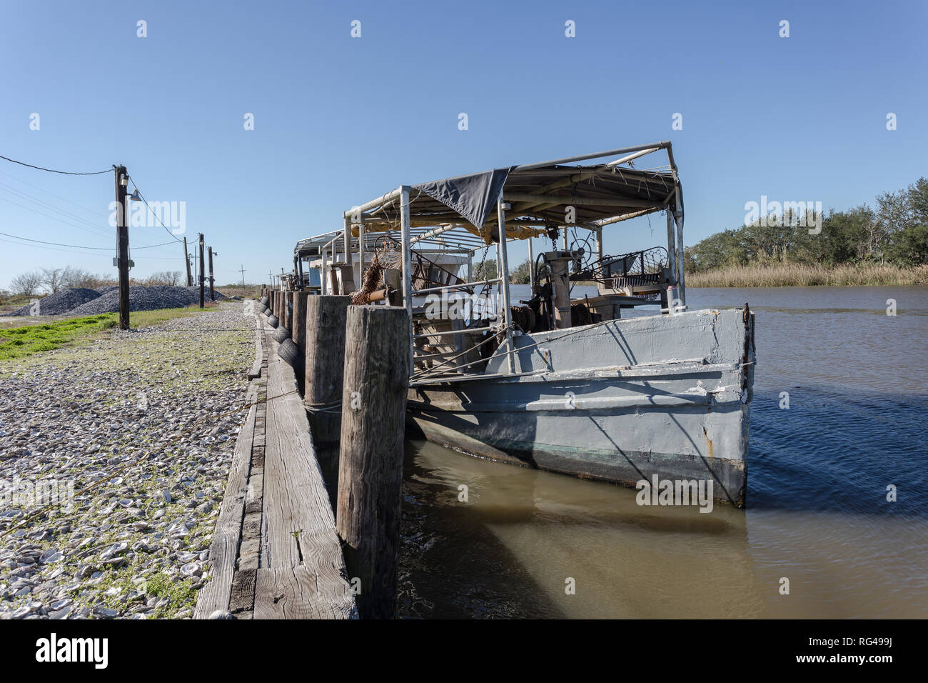 Old pylon design hi-res stock photography and images - Alamy