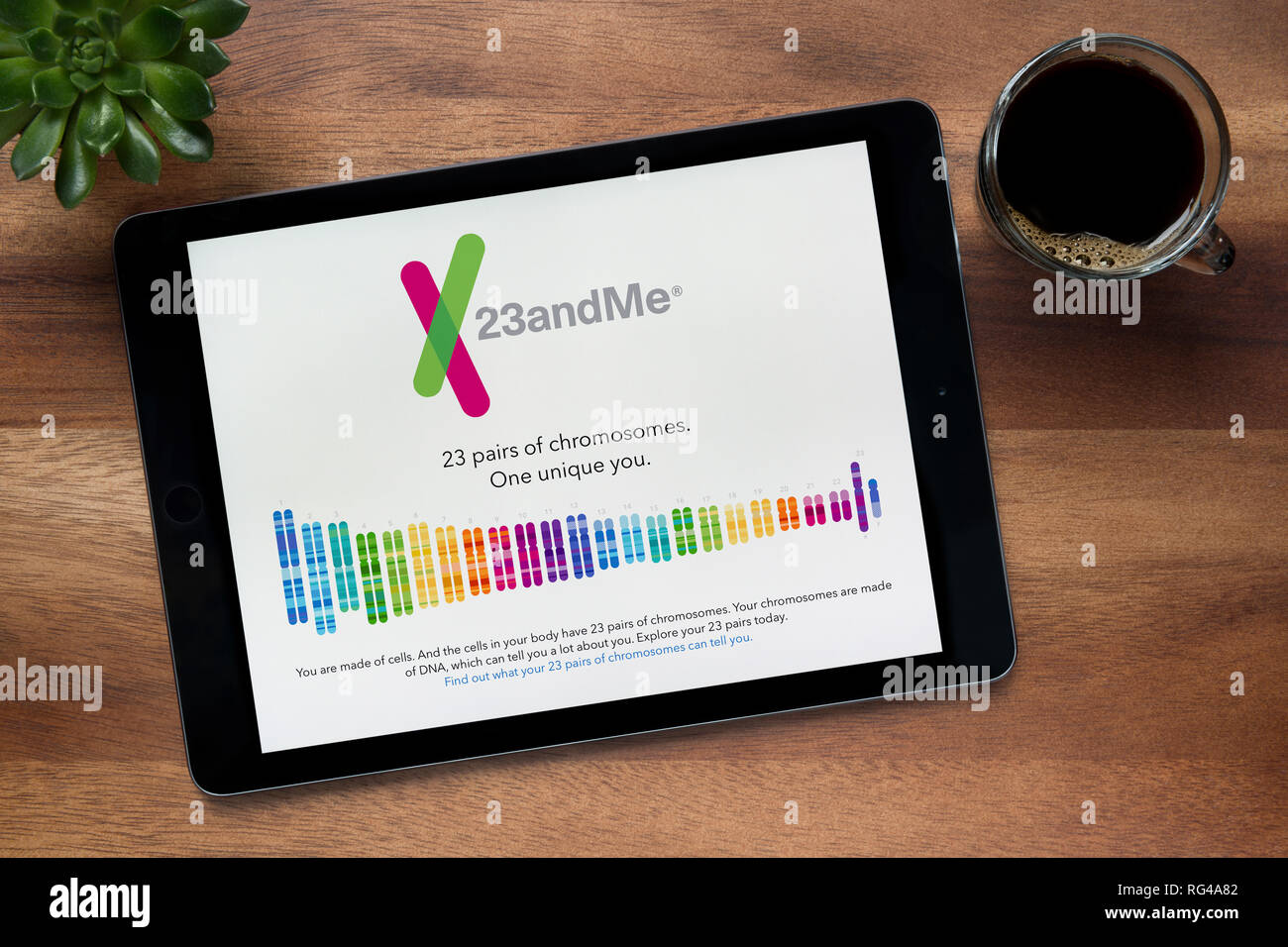 23andme logo hi-res stock photography and images - Alamy