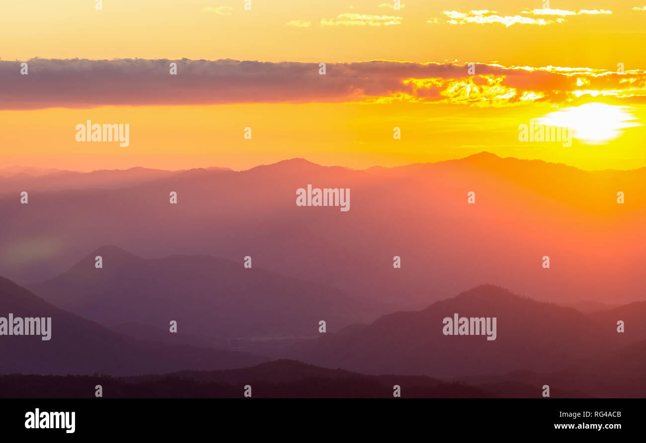 Hazy mountain range of Huay Nam Dung national park, Chiangmai, Thailand ...