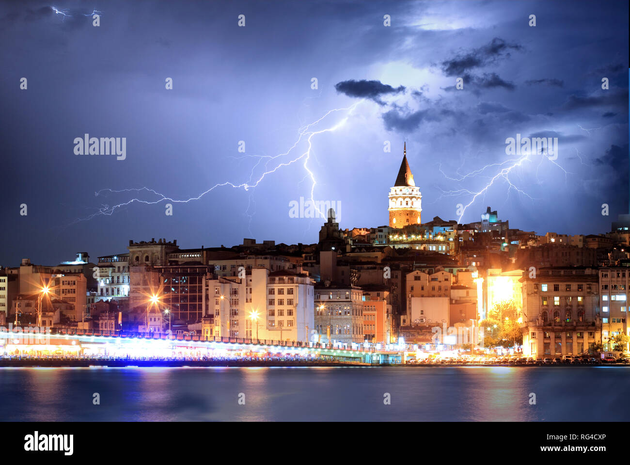 Storm istanbul hi-res stock photography and images - Alamy