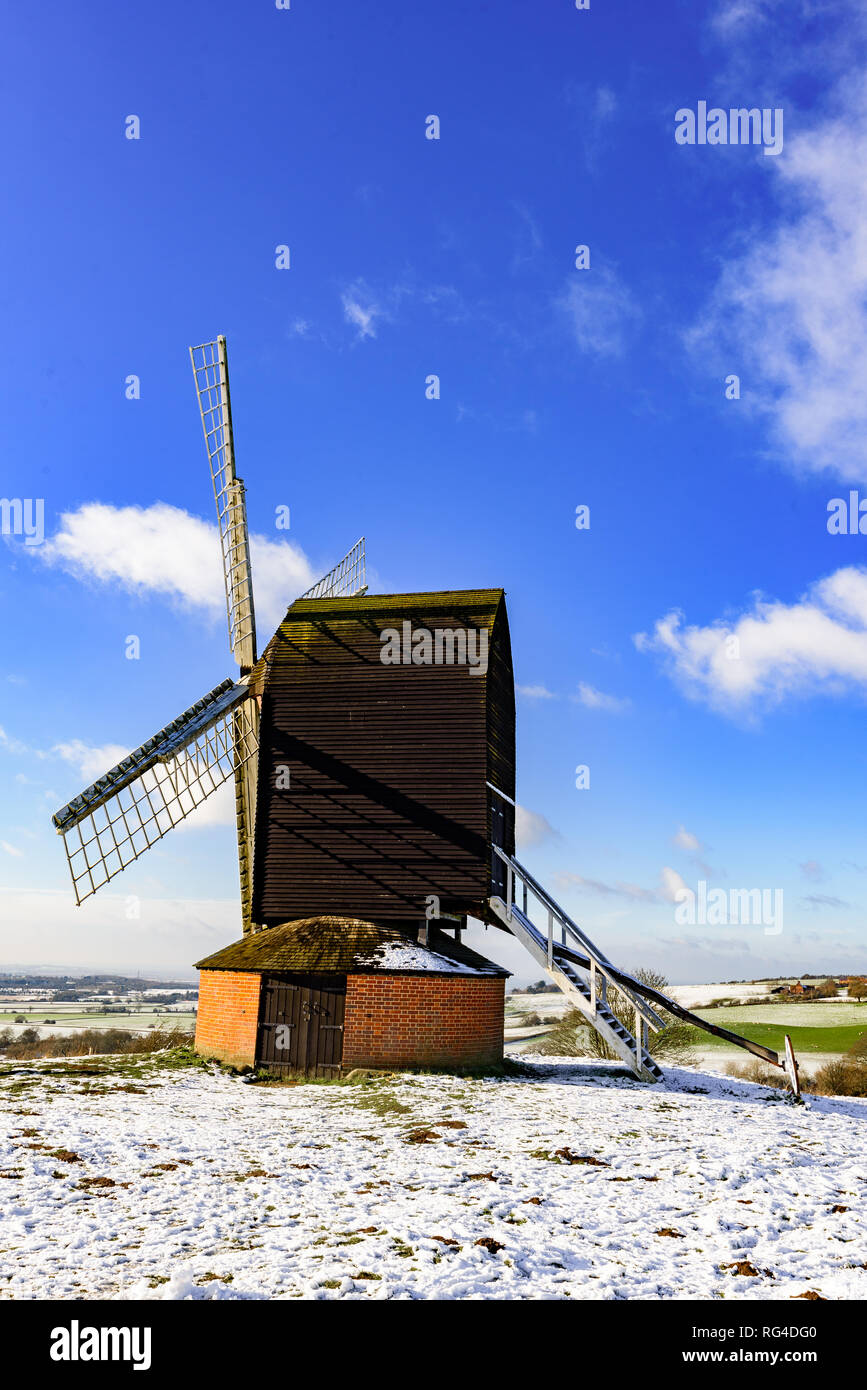 Brill Windmill, Landscape in the snow. Buckinghamshire, UK Stock Photo ...