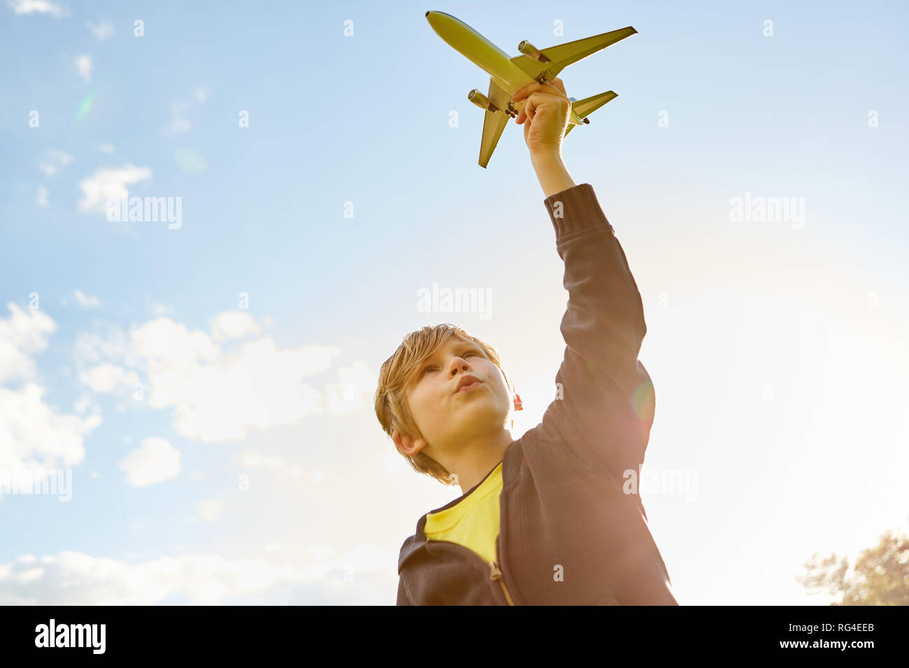 Child model airplane hi-res stock photography and images - Alamy