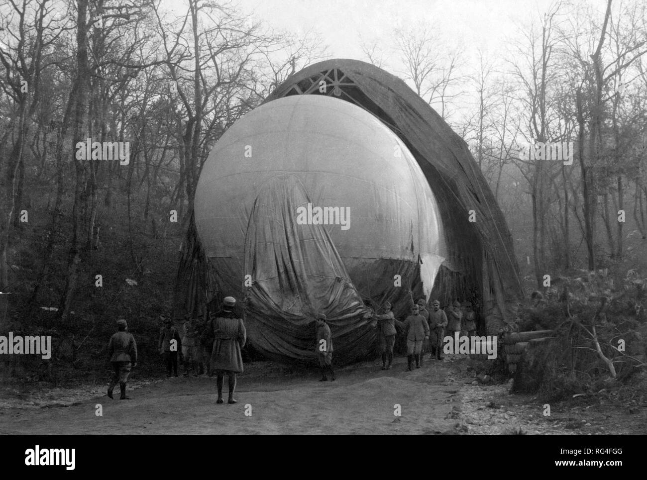 hangar for moored balloon, carso, 1915-18 Stock Photo - Alamy