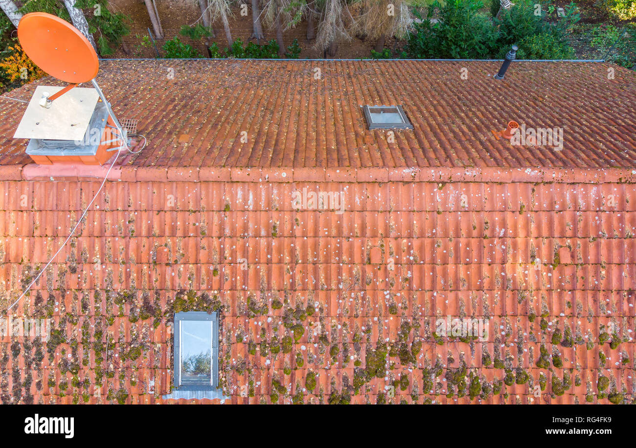Red barrel tiles hi-res stock photography and images - Alamy
