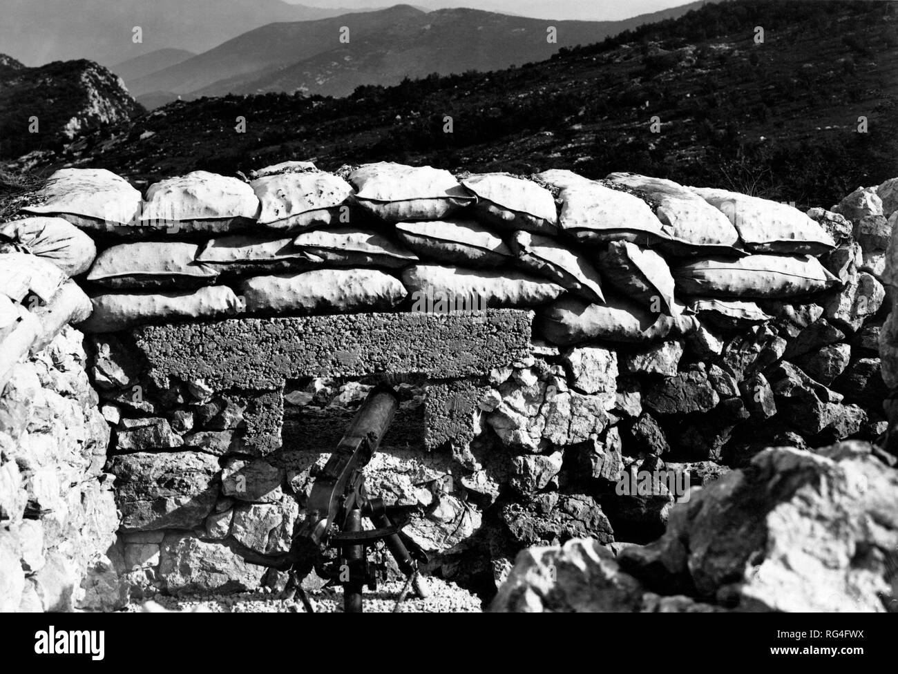 First world war trench hi-res stock photography and images - Alamy