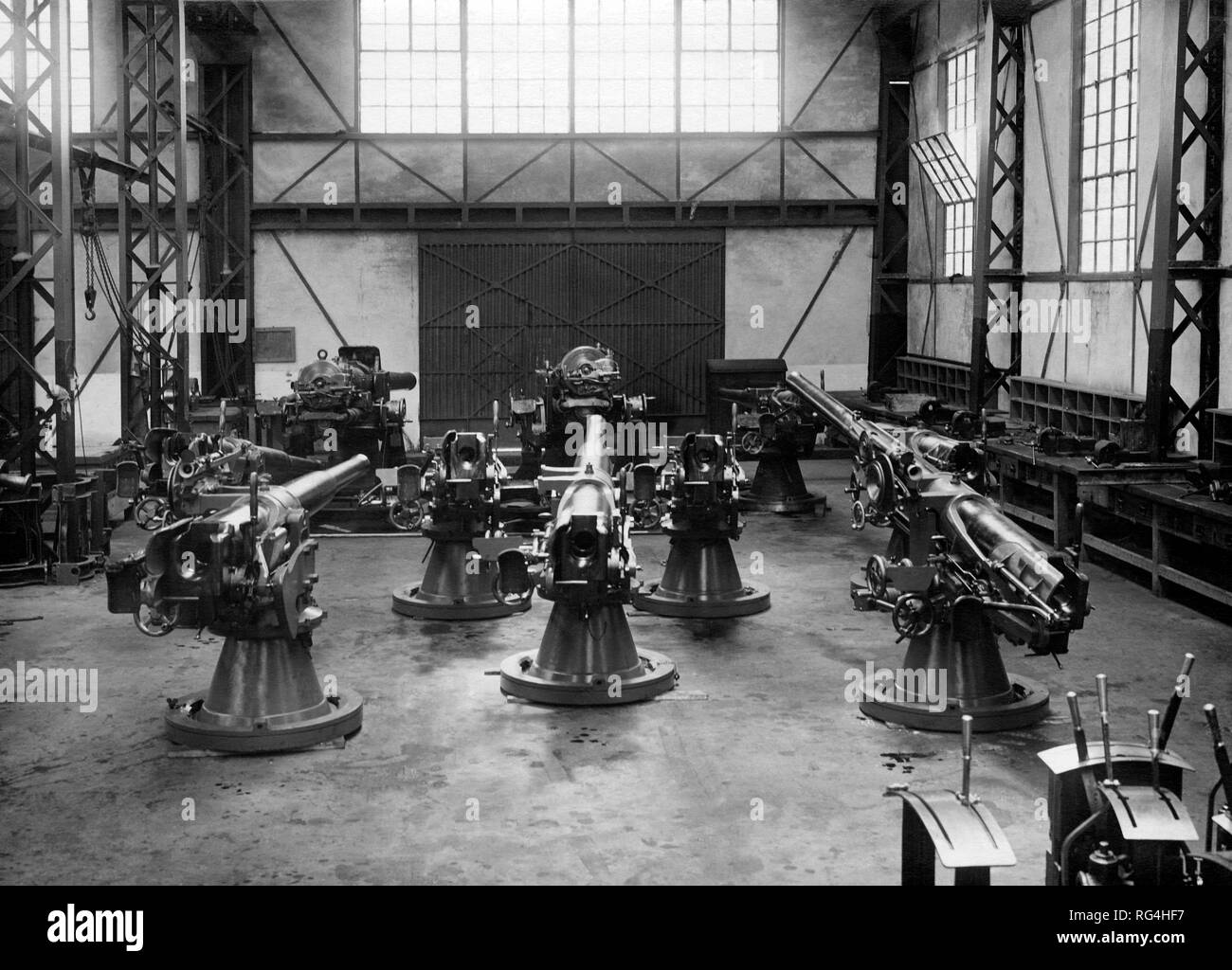 Weapon factory hi-res stock photography and images - Alamy