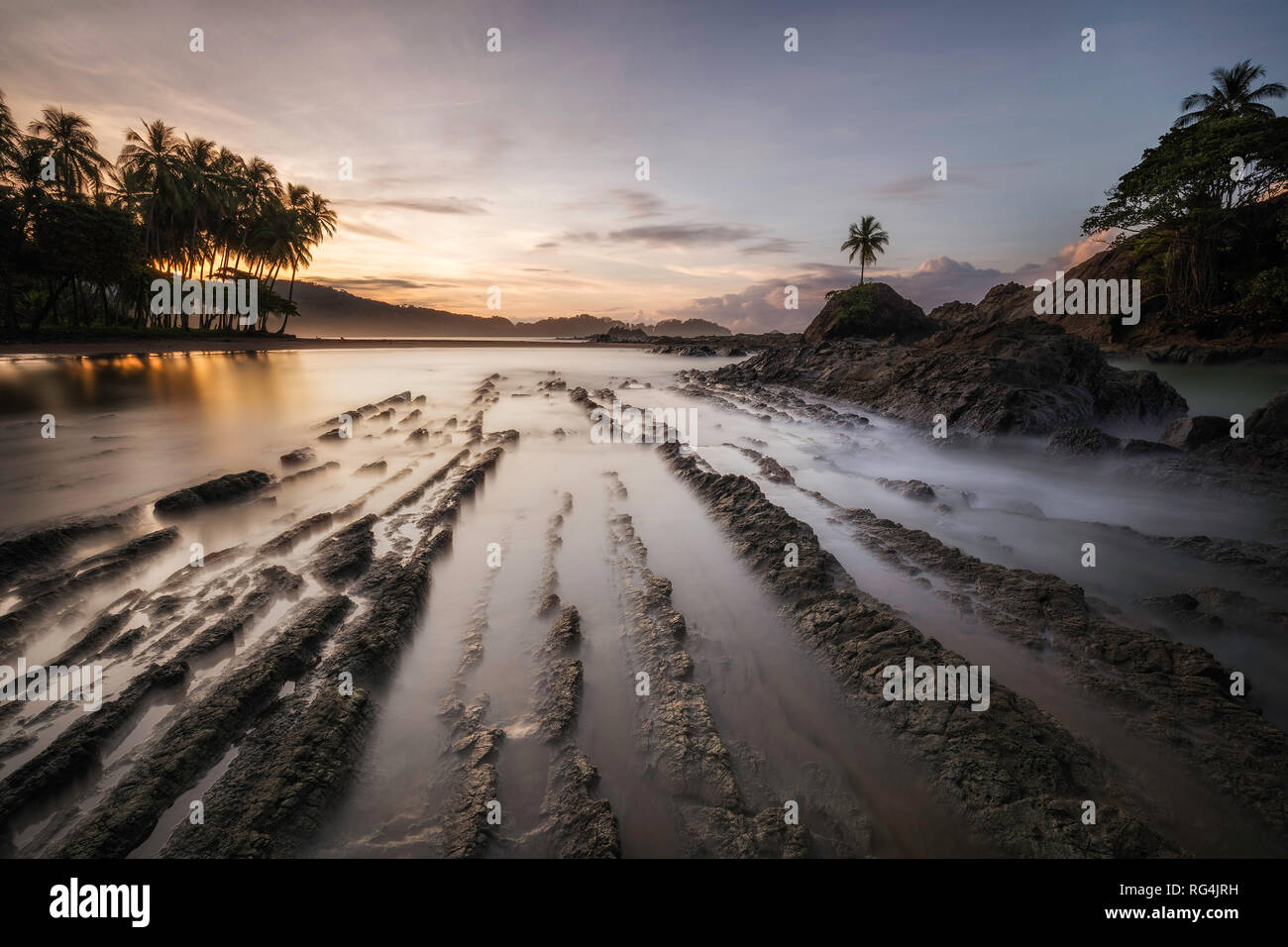 Playa Dominicalito, Costa Rica Stock Photo - Alamy